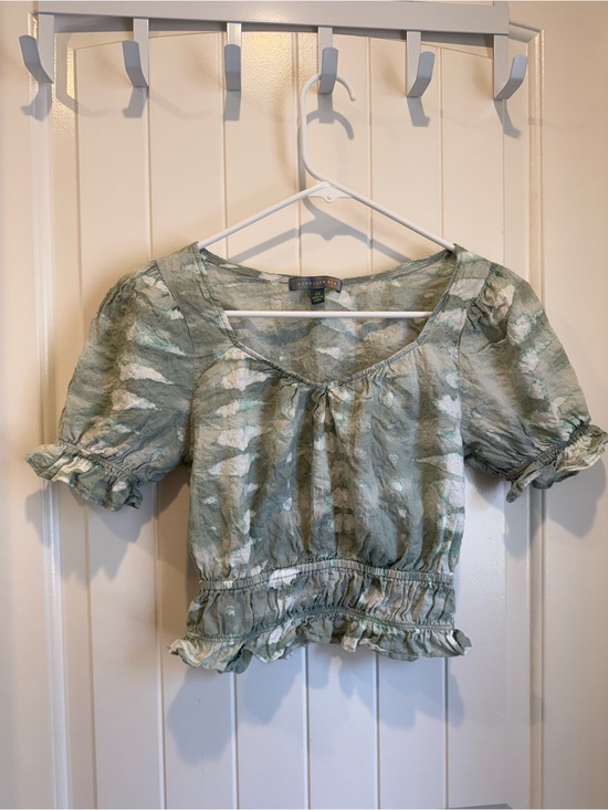 Good Luck Gem | Tops | Good Luck Gem Sage Green Tiedye Cropped Peasant ...
